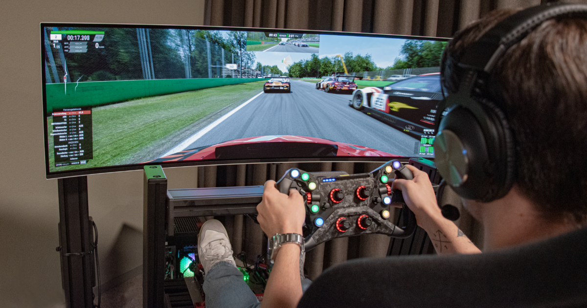 Sim Racing-Erlebnis im Rennsimulator | Swiss Holiday Park